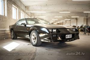 Melns Chevrolet Camaro 1984 Tallina, ar dzinēja tilpumu 5.00 L un nobraukumu 0 tūkst. km par 7900 €, foto 4 vietnē AUTOMOTO.COM.LV