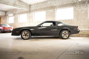 Melns Chevrolet Camaro 1984 Tallina, ar dzinēja tilpumu 5.00 L un nobraukumu 0 tūkst. km par 7900 €, foto 5 vietnē AUTOMOTO.COM.LV