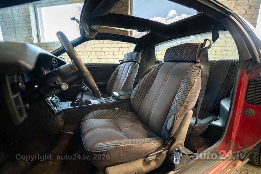 Melns Chevrolet Camaro 1984 Tallina, ar dzinēja tilpumu 5.00 L un nobraukumu 0 tūkst. km par 7900 €, foto 14 vietnē AUTOMOTO.COM.LV