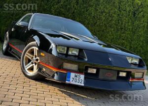 Melns Chevrolet Camaro 1994 Rīga, ar dzinēja tilpumu 5.70 L un nobraukumu 0 tūkst. km par 15000 €, foto 2 vietnē AUTOMOTO.COM.LV