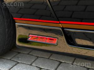 Melns Chevrolet Camaro 1994 Rīga, ar dzinēja tilpumu 5.70 L un nobraukumu 0 tūkst. km par 15000 €, foto 7 vietnē AUTOMOTO.COM.LV