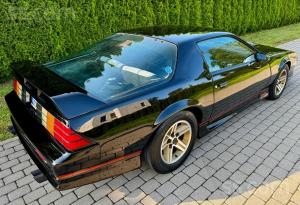 Melns Chevrolet Camaro 1994 Rīga, ar dzinēja tilpumu 5.70 L un nobraukumu 0 tūkst. km par 15000 €, foto 8 vietnē AUTOMOTO.COM.LV
