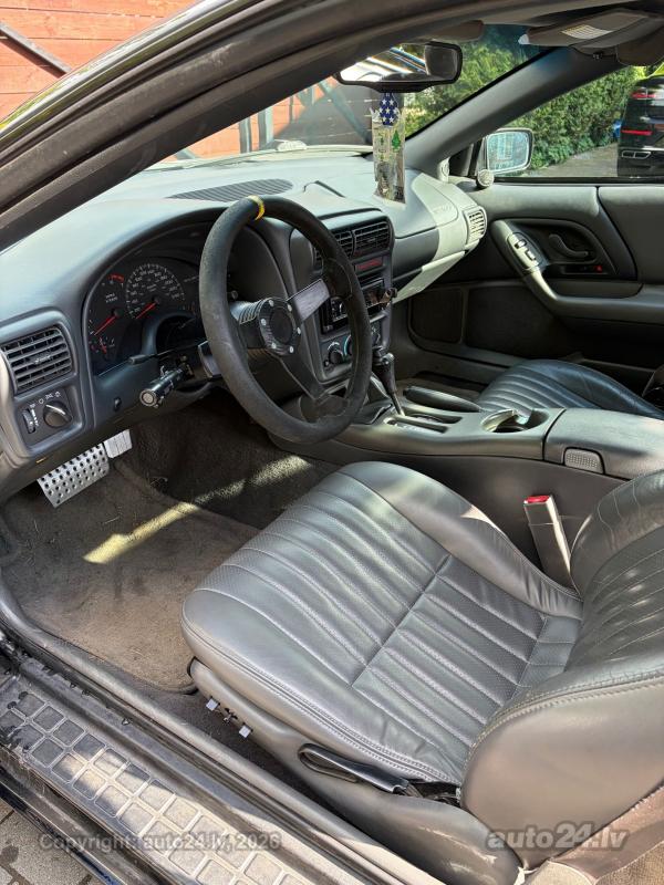 Melns Chevrolet Camaro 1999 Tallina, ar dzinēja tilpumu 5.70 L un nobraukumu 108 tūkst. km par 11000 €, foto 5 vietnē AUTOMOTO.COM.LV