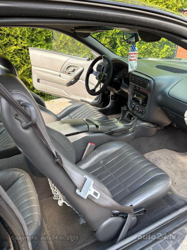 Melns Chevrolet Camaro 1999 Tallina, ar dzinēja tilpumu 5.70 L un nobraukumu 108 tūkst. km par 11000 €, foto 6 vietnē AUTOMOTO.COM.LV