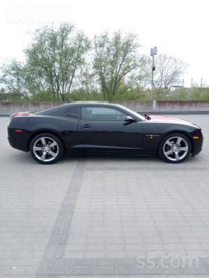 Black Chevrolet Camaro 2011 in Riga, with an engine capacity of 3.60 L and mileage of 181 thousand km for 15900 €, photo 7 on AUTOMOTO.COM.LV