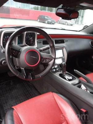 Black Chevrolet Camaro 2011 in Riga, with an engine capacity of 3.60 L and mileage of 181 thousand km for 15900 €, photo 11 on AUTOMOTO.COM.LV