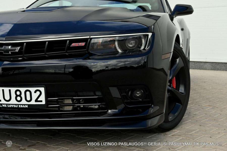 Black Chevrolet Camaro 2015 in Kretinga, with an engine capacity of 6.16 L and mileage of 106 thousand km for 23200 €, photo 6 on AUTOMOTO.COM.LV