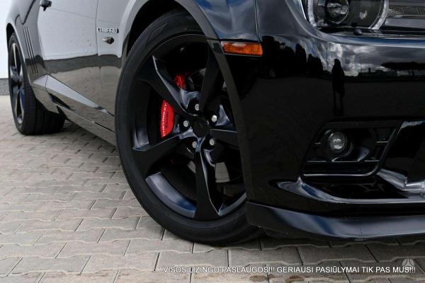 Black Chevrolet Camaro 2015 in Kretinga, with an engine capacity of 6.16 L and mileage of 106 thousand km for 23200 €, photo 7 on AUTOMOTO.COM.LV