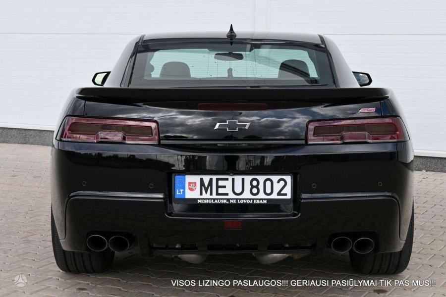 Black Chevrolet Camaro 2015 in Kretinga, with an engine capacity of 6.16 L and mileage of 106 thousand km for 23200 €, photo 10 on AUTOMOTO.COM.LV