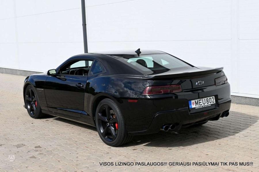 Black Chevrolet Camaro 2015 in Kretinga, with an engine capacity of 6.16 L and mileage of 106 thousand km for 23200 €, photo 15 on AUTOMOTO.COM.LV