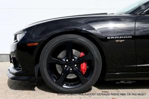 Black Chevrolet Camaro 2015 in Kretinga, with an engine capacity of 6.16 L and mileage of 106 thousand km for 23200 €, photo 18 on AUTOMOTO.COM.LV