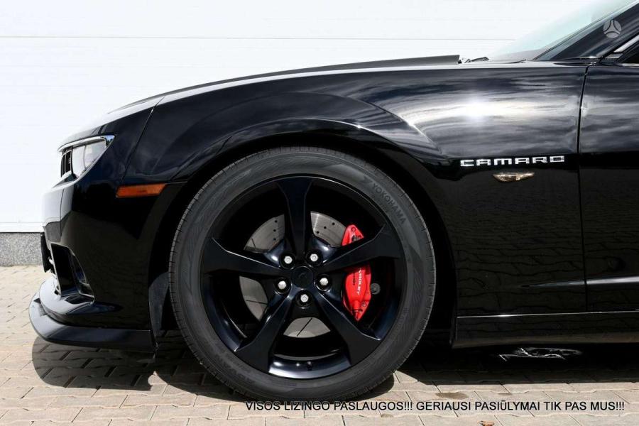 Black Chevrolet Camaro 2015 in Kretinga, with an engine capacity of 6.16 L and mileage of 106 thousand km for 23200 €, photo 18 on AUTOMOTO.COM.LV