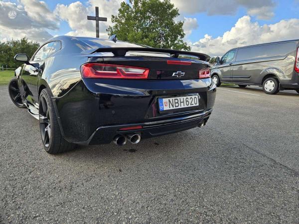 Melns Chevrolet Camaro 2016 Klaipėda, ar dzinēja tilpumu 6.20 L un nobraukumu 70 tūkst. km par 29300 €, foto 3 vietnē AUTOMOTO.COM.LV