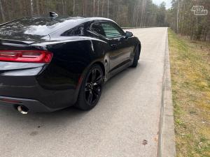 Black Chevrolet Camaro 2018 in Druskininkai, with an engine capacity of 3.60 L and mileage of 68 thousand km for 21000 €, photo 9 on AUTOMOTO.COM.LV