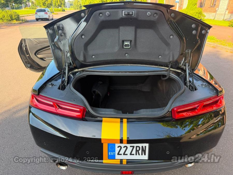 Melns Chevrolet Camaro 2018 Tallina, ar dzinēja tilpumu 3.60 L un nobraukumu 80 tūkst. km par 25900 €, foto 10 vietnē AUTOMOTO.COM.LV