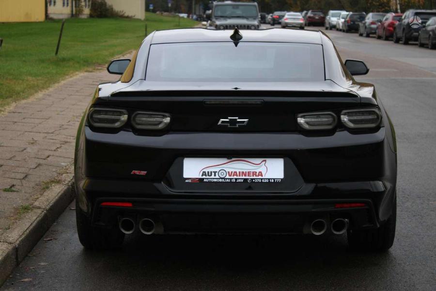 Black Chevrolet Camaro 2019 in Vilnius, with an engine capacity of 3.60 L and mileage of 116 thousand km for 16300 €, photo 1 on AUTOMOTO.COM.LV