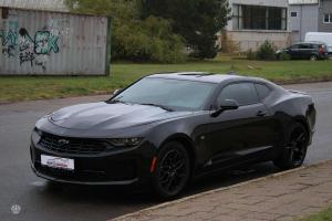 Black Chevrolet Camaro 2019 in Vilnius, with an engine capacity of 3.60 L and mileage of 116 thousand km for 16300 €, photo 6 on AUTOMOTO.COM.LV
