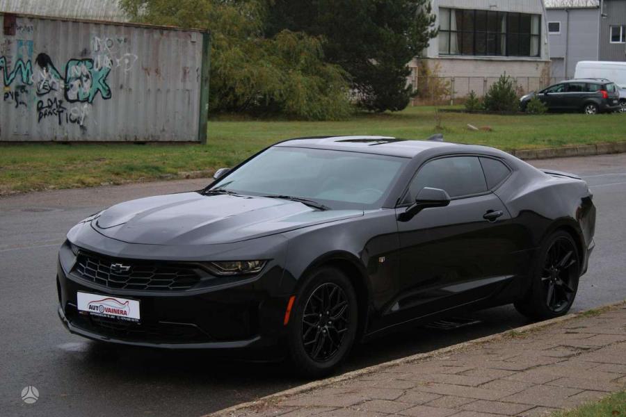 Black Chevrolet Camaro 2019 in Vilnius, with an engine capacity of 3.60 L and mileage of 116 thousand km for 16300 €, photo 6 on AUTOMOTO.COM.LV