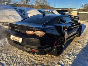 Black Chevrolet Camaro 2019 in Vilnius, with an engine capacity of 3.60 L and mileage of 116 thousand km for 16300 €, photo 5 on AUTOMOTO.COM.LV