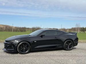 Melns Chevrolet Camaro 2019 Šauļi, ar dzinēja tilpumu 6.20 L un nobraukumu 56 tūkst. km par 30999 €, foto 3 vietnē AUTOMOTO.COM.LV
