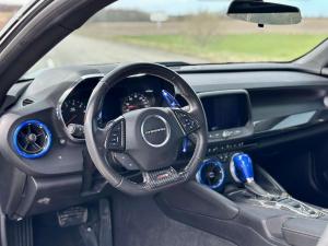 Melns Chevrolet Camaro 2019 Šauļi, ar dzinēja tilpumu 6.20 L un nobraukumu 56 tūkst. km par 30999 €, foto 16 vietnē AUTOMOTO.COM.LV