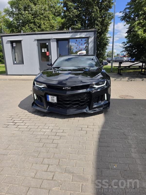 Melns Chevrolet Camaro 2020 Rēzekne, ar dzinēja tilpumu 3.60 L un nobraukumu 53 tūkst. km par 26900 €, foto 1 vietnē AUTOMOTO.COM.LV