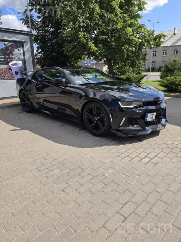 Melns Chevrolet Camaro 2020 Rēzekne, ar dzinēja tilpumu 3.60 L un nobraukumu 53 tūkst. km par 26900 €, foto 2 vietnē AUTOMOTO.COM.LV