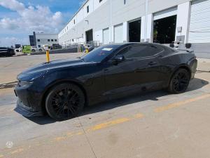 Black Chevrolet Camaro 2021 in Kaunas, with an engine capacity of 6.20 L and mileage of 100000 thousand km for 12100 €, photo 6 on AUTOMOTO.COM.LV