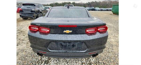Black Chevrolet Camaro 2021 in Kaunas, with an engine capacity of 2.00 L and mileage of 65 thousand km for 9300 €, photo 5 on AUTOMOTO.COM.LV