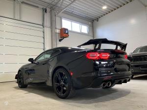 Black Chevrolet Camaro 2021 in Klaipeda, with an engine capacity of 6.20 L and mileage of 70 thousand km for 32670 €, photo 6 on AUTOMOTO.COM.LV