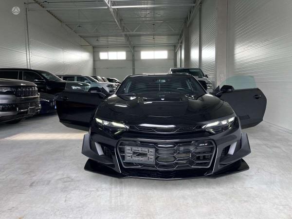 Black Chevrolet Camaro 2021 in Klaipeda, with an engine capacity of 6.20 L and mileage of 70 thousand km for 32670 €, photo 8 on AUTOMOTO.COM.LV