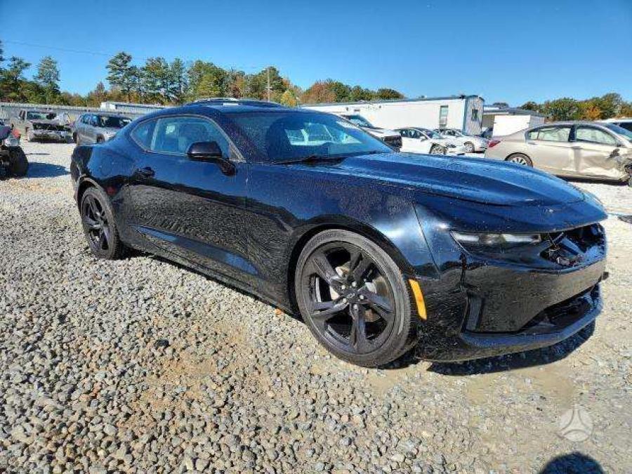 Black Chevrolet Camaro 2022 in Vilnius, with an engine capacity of 3.60 L and mileage of 85 thousand km for 22000 €, photo 9 on AUTOMOTO.COM.LV