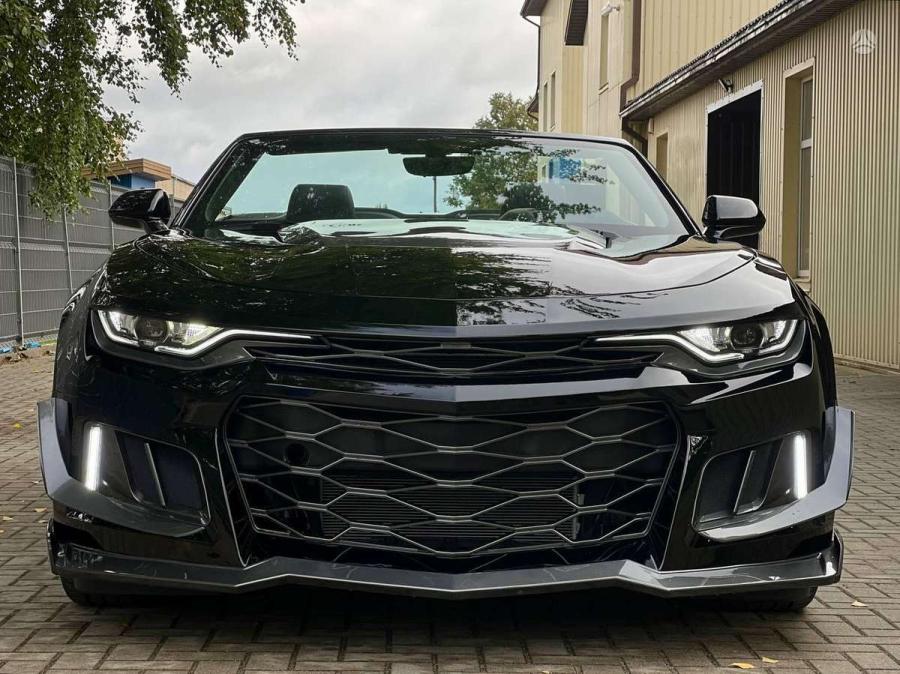 Melns Chevrolet Camaro 2022 Šauļi, ar dzinēja tilpumu 6.20 L un nobraukumu 72 tūkst. km par 37000 €, foto 7 vietnē AUTOMOTO.COM.LV
