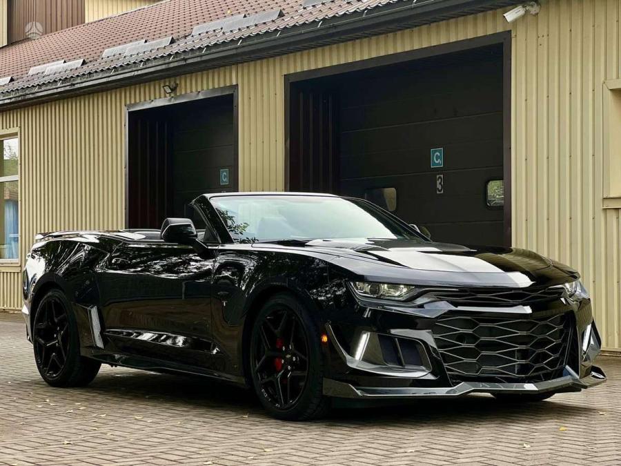 Melns Chevrolet Camaro 2022 Šauļi, ar dzinēja tilpumu 6.20 L un nobraukumu 72 tūkst. km par 37000 €, foto 12 vietnē AUTOMOTO.COM.LV