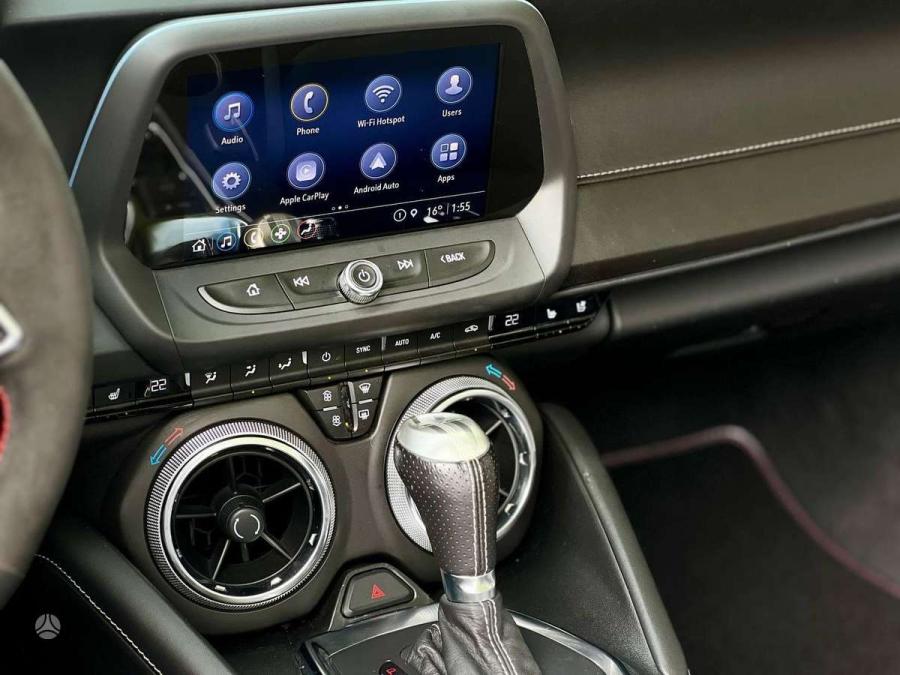 Melns Chevrolet Camaro 2022 Šauļi, ar dzinēja tilpumu 6.20 L un nobraukumu 72 tūkst. km par 37000 €, foto 24 vietnē AUTOMOTO.COM.LV