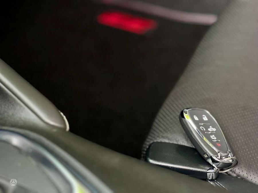 Melns Chevrolet Camaro 2022 Šauļi, ar dzinēja tilpumu 6.20 L un nobraukumu 72 tūkst. km par 37000 €, foto 30 vietnē AUTOMOTO.COM.LV