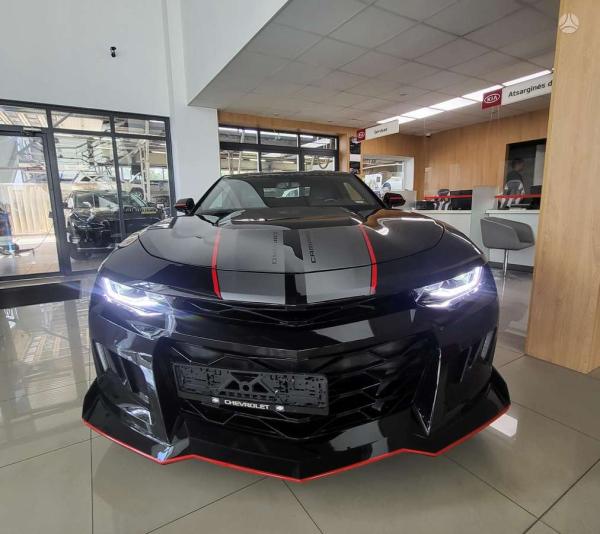 Black Chevrolet Camaro 2022 in Siauliai, with an engine capacity of 3.60 L and mileage of 60 thousand km for 27200 €, photo 5 on AUTOMOTO.COM.LV