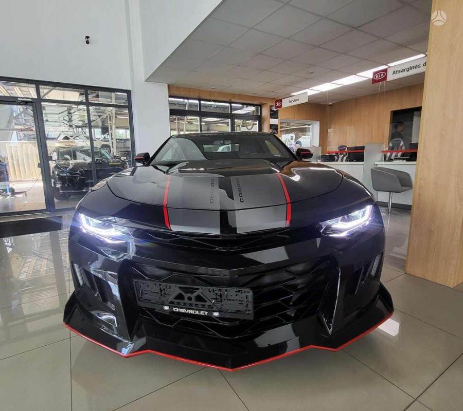 Black Chevrolet Camaro 2022 in Siauliai, with an engine capacity of 3.60 L and mileage of 60 thousand km for 27200 €, photo 5 on AUTOMOTO.COM.LV