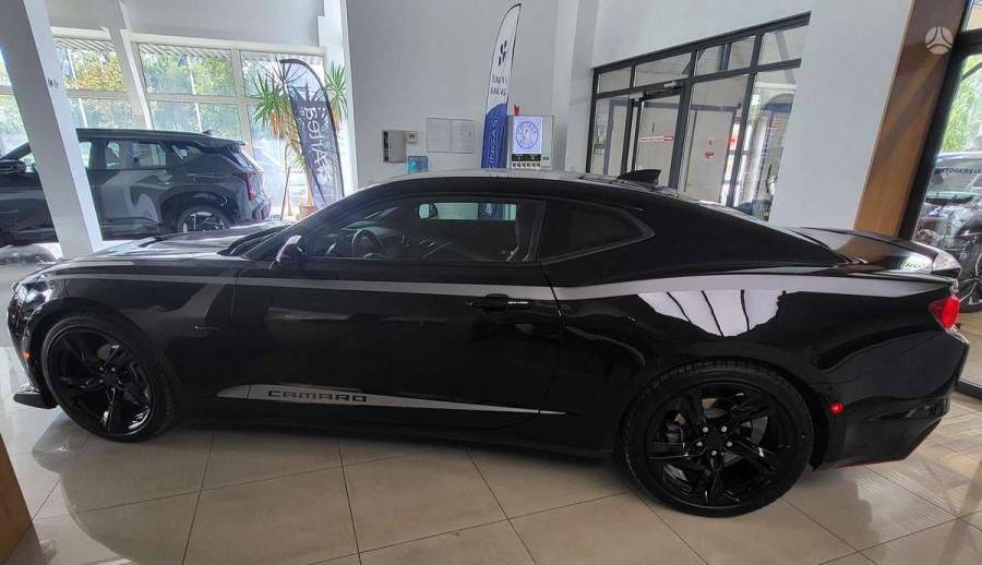 Black Chevrolet Camaro 2022 in Siauliai, with an engine capacity of 3.60 L and mileage of 60 thousand km for 27200 €, photo 7 on AUTOMOTO.COM.LV