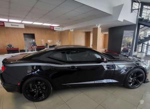 Black Chevrolet Camaro 2022 in Siauliai, with an engine capacity of 3.60 L and mileage of 60 thousand km for 27200 €, photo 9 on AUTOMOTO.COM.LV