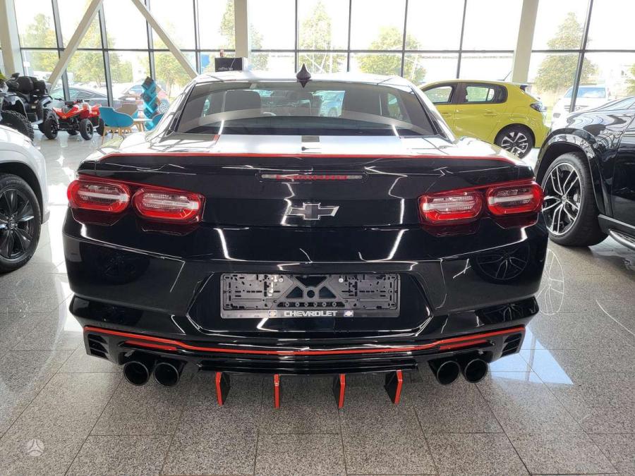 Melns Chevrolet Camaro 2022 Šauļi, ar dzinēja tilpumu 3.60 L un nobraukumu 60 tūkst. km par 29645 €, foto 7 vietnē AUTOMOTO.COM.LV