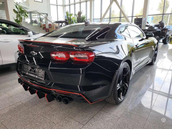 Black Chevrolet Camaro 2022 in Siauliai, with an engine capacity of 3.60 L and mileage of 60 thousand km for 29645 €, photo 8 on AUTOMOTO.COM.LV