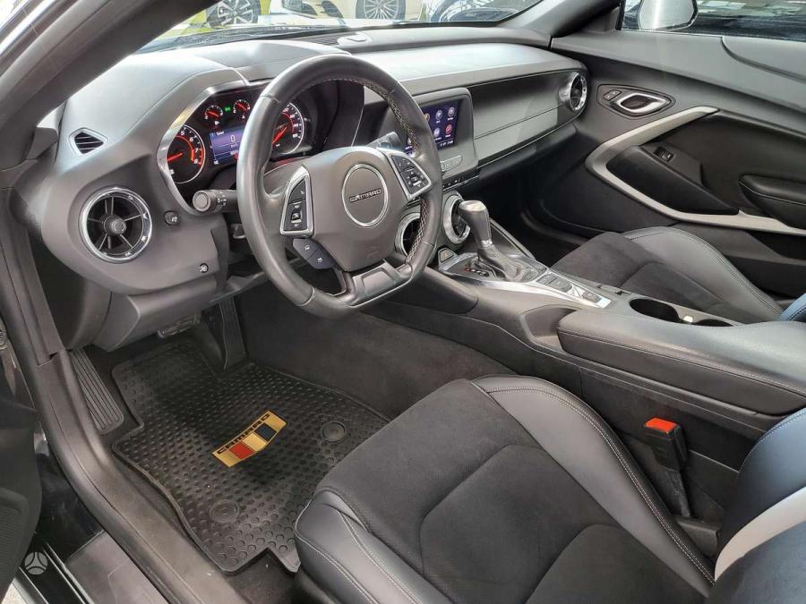 Melns Chevrolet Camaro 2022 Šauļi, ar dzinēja tilpumu 3.60 L un nobraukumu 60 tūkst. km par 29645 €, foto 9 vietnē AUTOMOTO.COM.LV