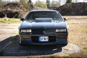 Melns Chevrolet Camaro 1988 Rapla, ar dzinēja tilpumu 0.00 L un nobraukumu 0 tūkst. km par 11900 €, foto 3 vietnē AUTOMOTO.COM.LV