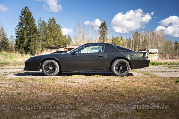 Melns Chevrolet Camaro 1988 Rapla, ar dzinēja tilpumu 0.00 L un nobraukumu 0 tūkst. km par 11900 €, foto 5 vietnē AUTOMOTO.COM.LV