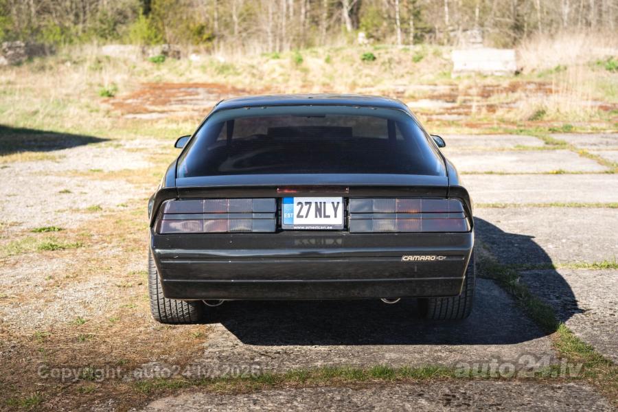 Melns Chevrolet Camaro 1988 Rapla, ar dzinēja tilpumu 0.00 L un nobraukumu 0 tūkst. km par 11900 €, foto 8 vietnē AUTOMOTO.COM.LV