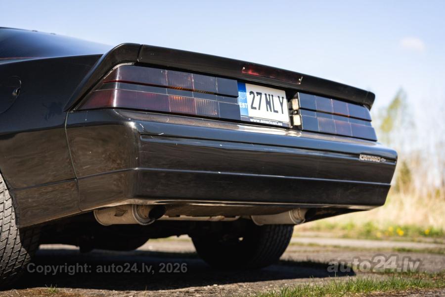 Melns Chevrolet Camaro 1988 Rapla, ar dzinēja tilpumu 0.00 L un nobraukumu 0 tūkst. km par 11900 €, foto 12 vietnē AUTOMOTO.COM.LV