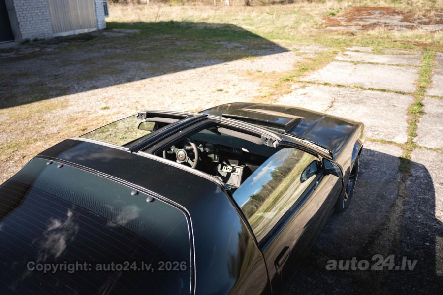 Melns Chevrolet Camaro 1988 Rapla, ar dzinēja tilpumu 0.00 L un nobraukumu 0 tūkst. km par 11900 €, foto 26 vietnē AUTOMOTO.COM.LV