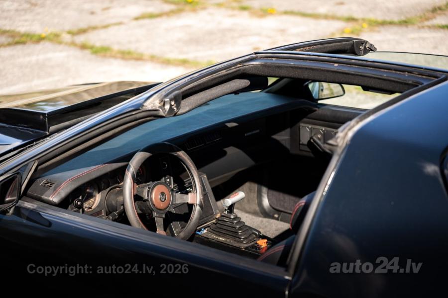 Melns Chevrolet Camaro 1988 Rapla, ar dzinēja tilpumu 0.00 L un nobraukumu 0 tūkst. km par 11900 €, foto 27 vietnē AUTOMOTO.COM.LV
