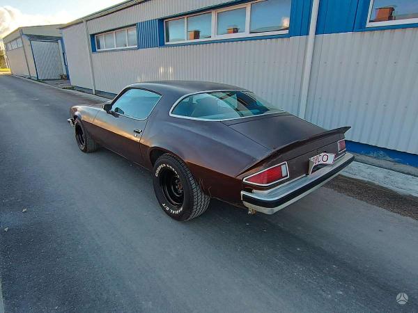 Brown Chevrolet Camaro 1976 in Klaipeda, with an engine capacity of 5.70 L and mileage of 100 thousand km for 11500 €, photo 11 on AUTOMOTO.COM.LV